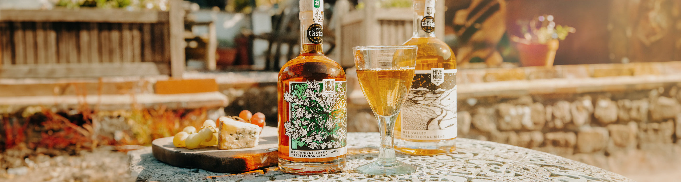 Mead 101 | Everything You Need to Know About Mead – Hive Mind Mead