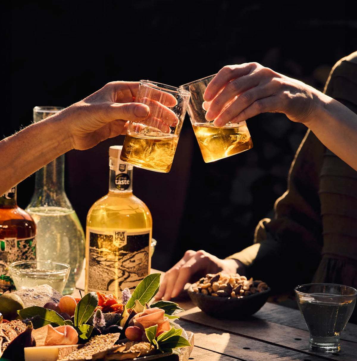 Mead 101 | Everything You Need to Know About Mead – Hive Mind Mead